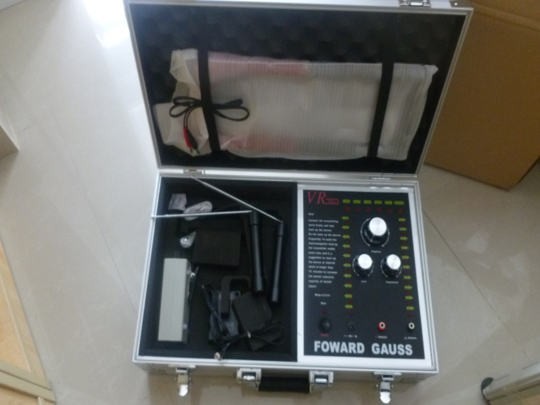 Outdoor Long Range Gold Diamond Detector For Deep Earth Search 5-50m Depth