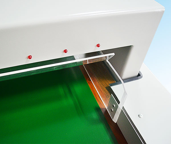 Clothe Needle Conveyor Belt Metal Detector 1-10 level Adjust ... Clothe Needle Conveyor Belt Metal Detector 1-10 level Adjust ...